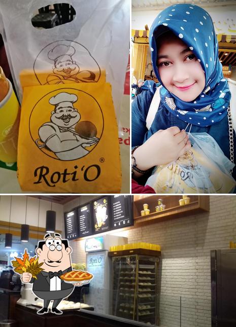 Roti 'O cafe, Sukabumi - Restaurant reviews