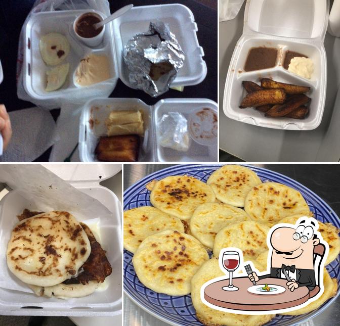 Sabrositas Pupusas in Los Angeles - Restaurant menu and reviews