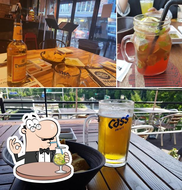 Coreanos Kitchen Itaewon restaurant, Seoul, 46 Noksapyeong-daero 40-gil ...
