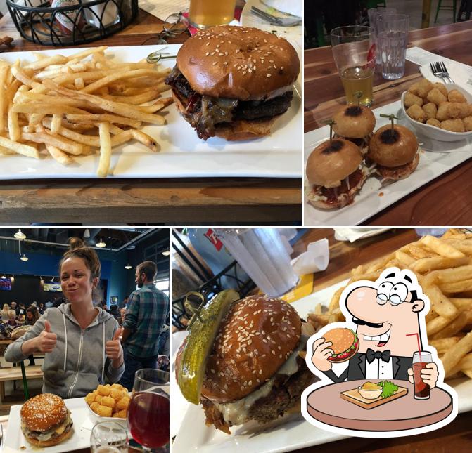 Golden Road Brewing, Anaheim - Restaurant menu, prices and reviews