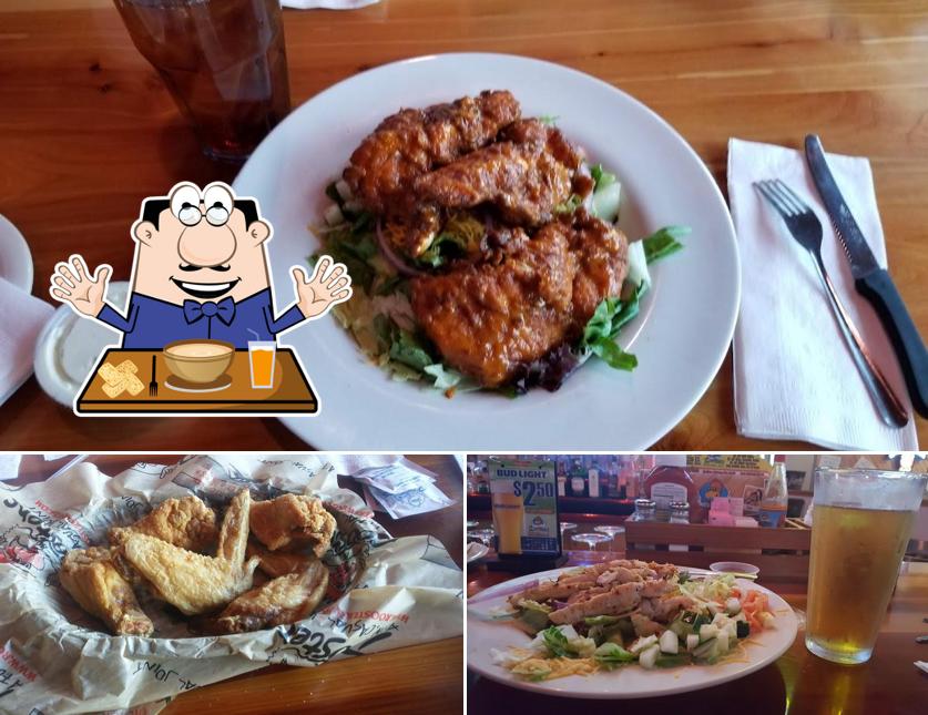 Roosters Wings in Canton - Restaurant menu and reviews