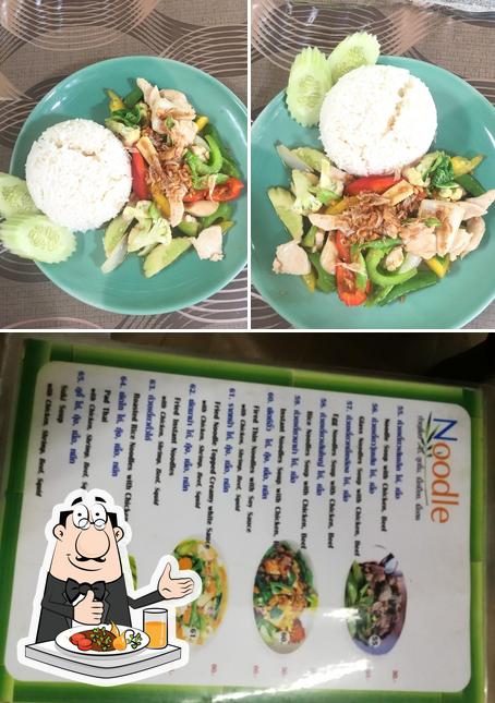 Two Sisters Restaurant - ไผ่เก้าหาบ, Kamala - Restaurant reviews