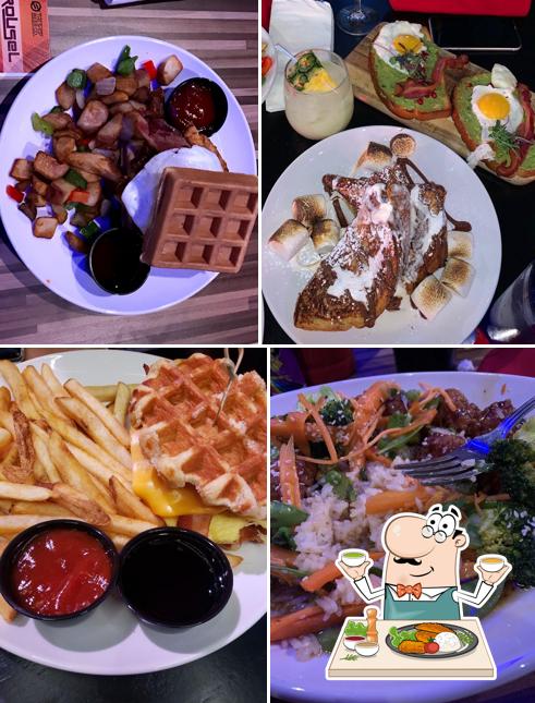 Carousel Arcade & Watch Bar in Glendale - Restaurant menu and reviews
