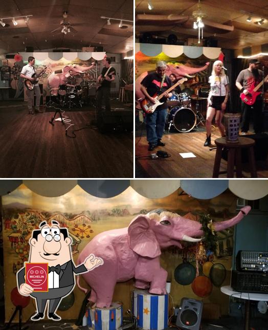 Carousel Lounge in Austin - Restaurant reviews