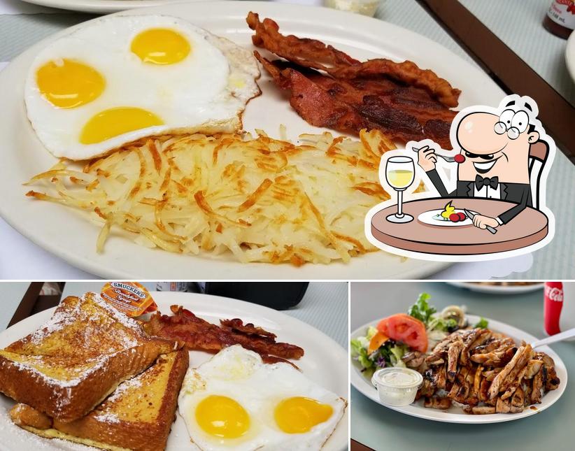 Peak Burger in La Mirada - Restaurant menu and reviews