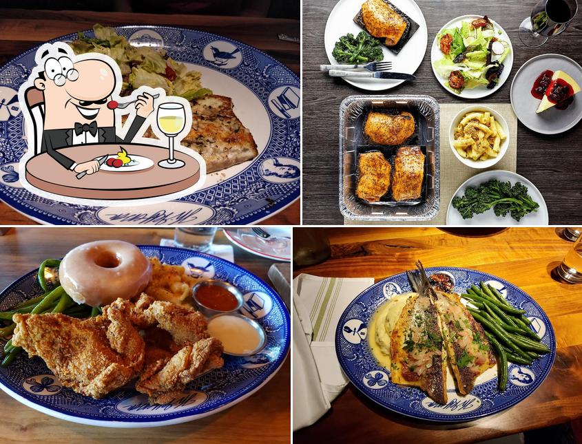 Top 5 restaurants with blueberry pie in Reston, september 2025 ...