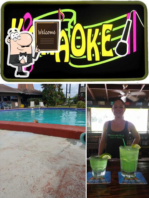 Kahuna Bar, 2337 US-19 in Holiday - Restaurant reviews