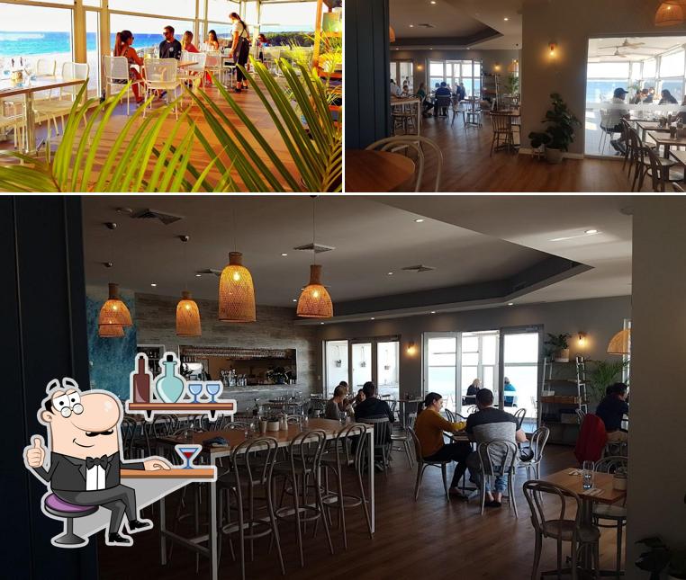 Swell Mullaloo Beach, Mullaloo - Restaurant menu, prices and reviews