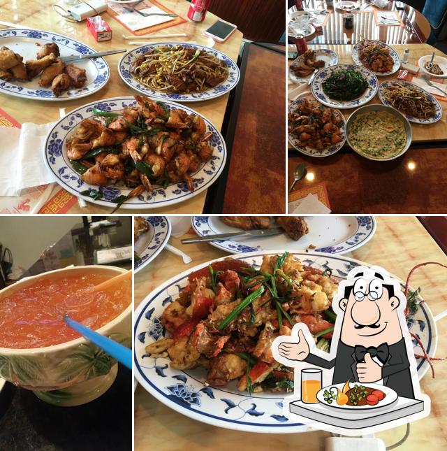 Young Sing 羊城 in Cranston - Restaurant menu and reviews
