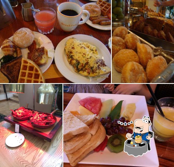 Water's Edge, Waikoloa Village - Restaurant menu, prices and reviews