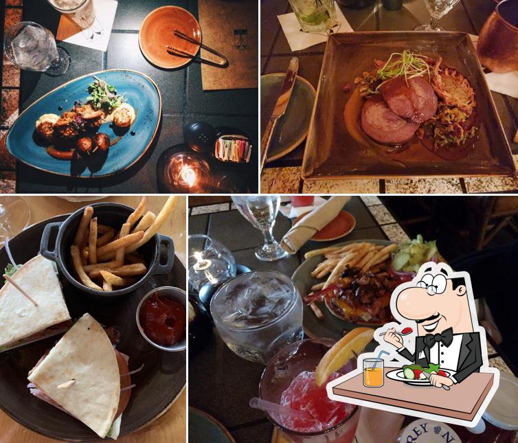 Blackwolf Run Restaurant, Kohler - Restaurant menu, prices and reviews