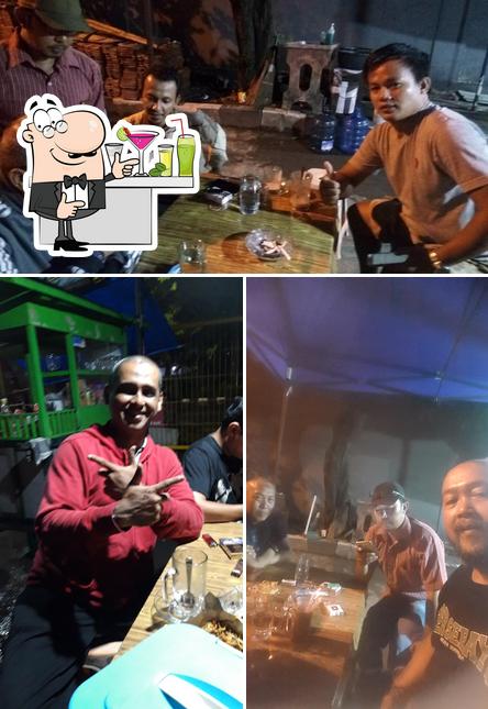 STMJ TAURAMPHS cafe, Surabaya - Restaurant reviews