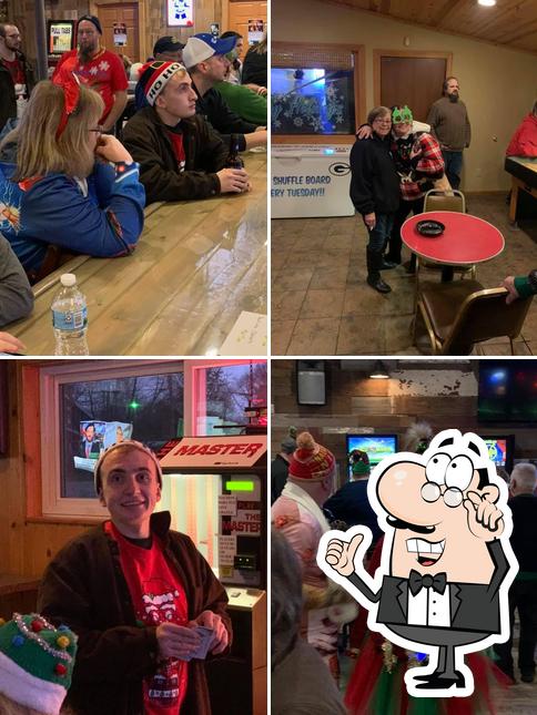 Slicks Bar & Grill, Janesville - Restaurant menu, prices and reviews
