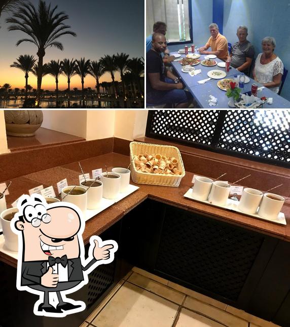 Al Diwan Restaurant - Restaurant menu, prices and reviews