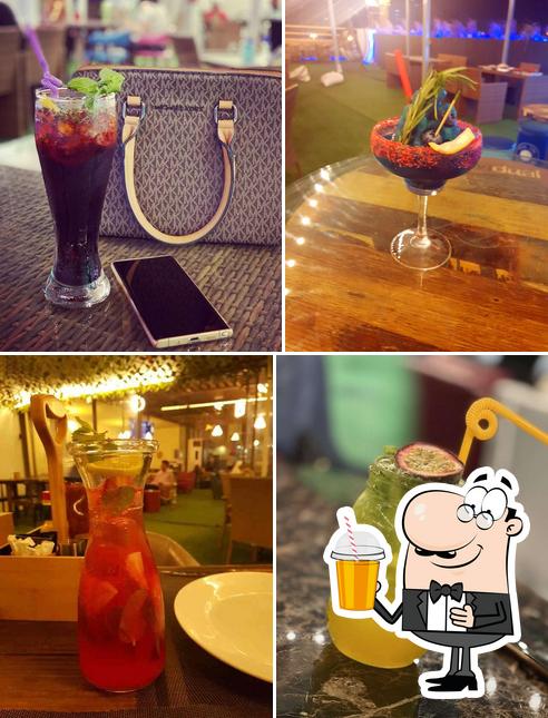 Loca Mocha Restaurant and Cafe, Dubai - Carta del restaurante y opiniones