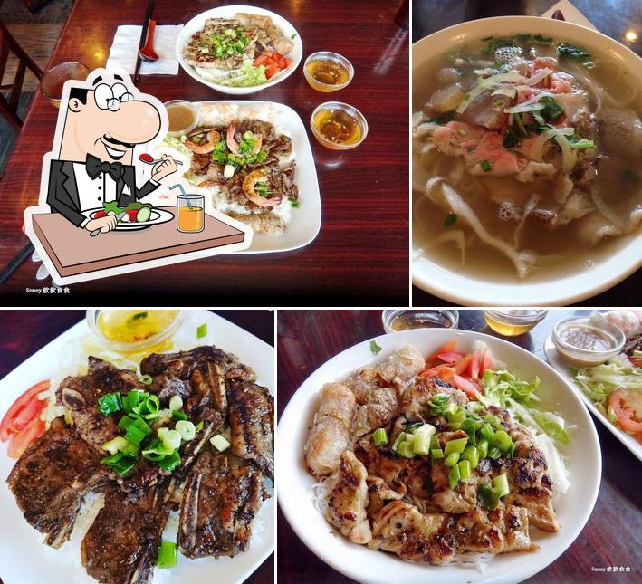 Triple Coconut Tree Pho Restaurant in Burnaby - Restaurant menu and reviews