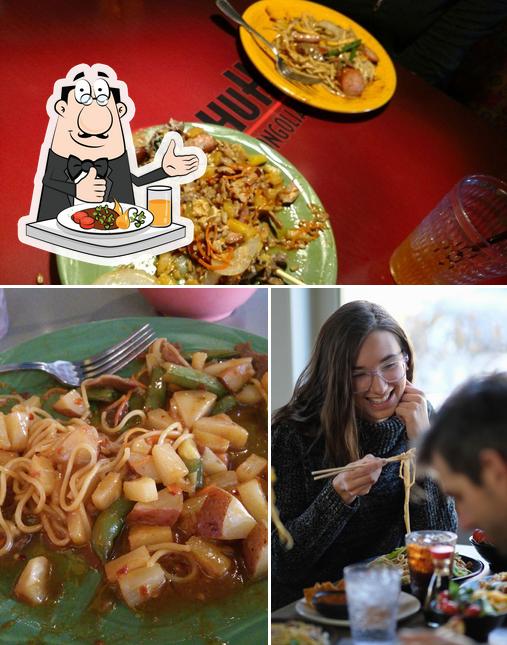 HuHot Mongolian Grill, 5430 E Arrowhead Pkwy in Sioux Falls ...