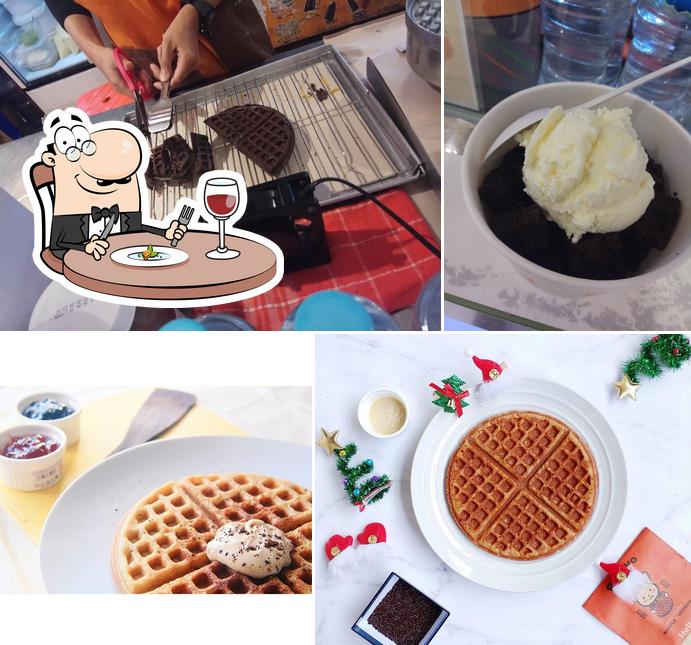 Pocoyo Waffle restaurant, Surabaya, Transmart Rungkut Unit Gl-17 ...