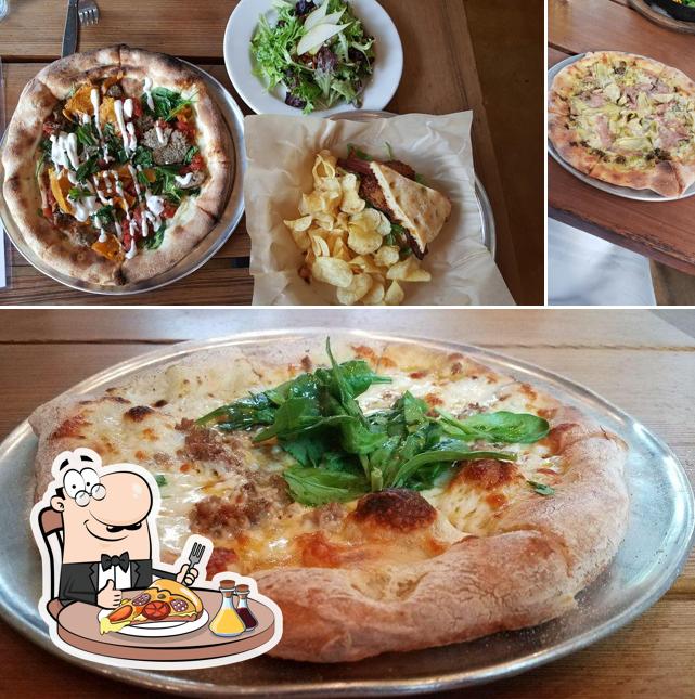 The Leaning Pear, Wimberley - Restaurant menu, prices and reviews
