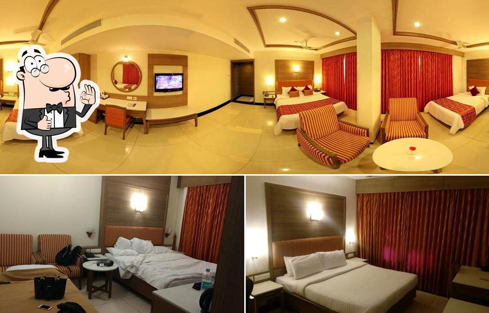 Clinton Park Inn, Velankanni - Restaurant menu, prices and reviews