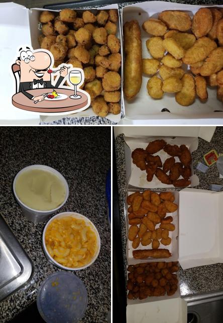 Lisa's Chicken, 628 E Pipeline Rd in Hurst - Restaurant menu and reviews