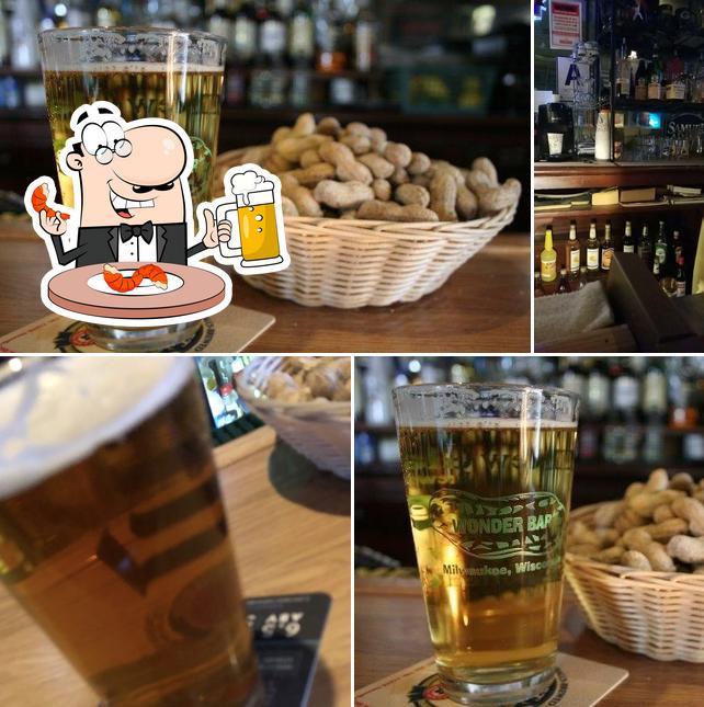 Wonder Bar in Milwaukee - Restaurant menu and reviews