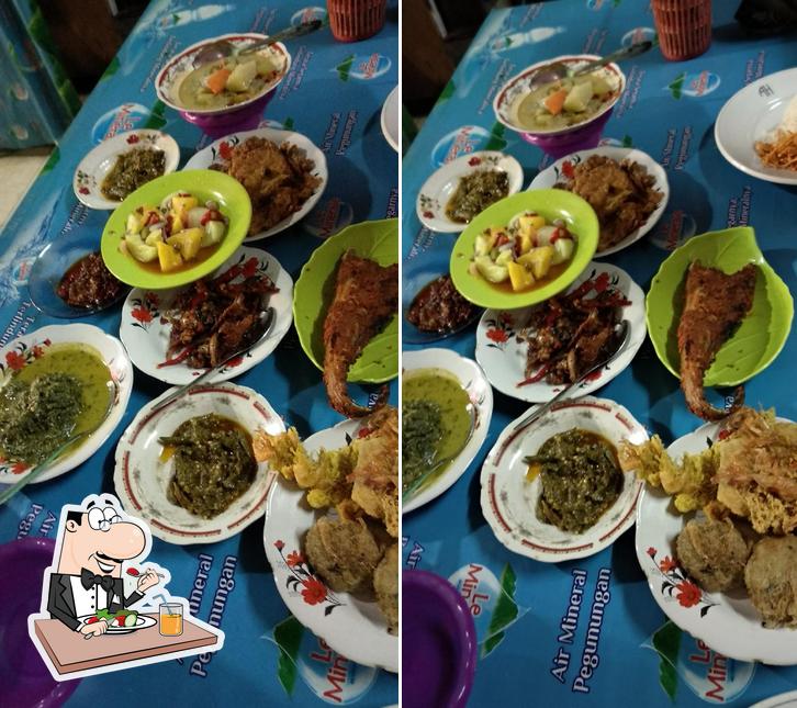Rm-Anwar Khas Minang Mandailing restaurant, East Kisaran - Restaurant ...