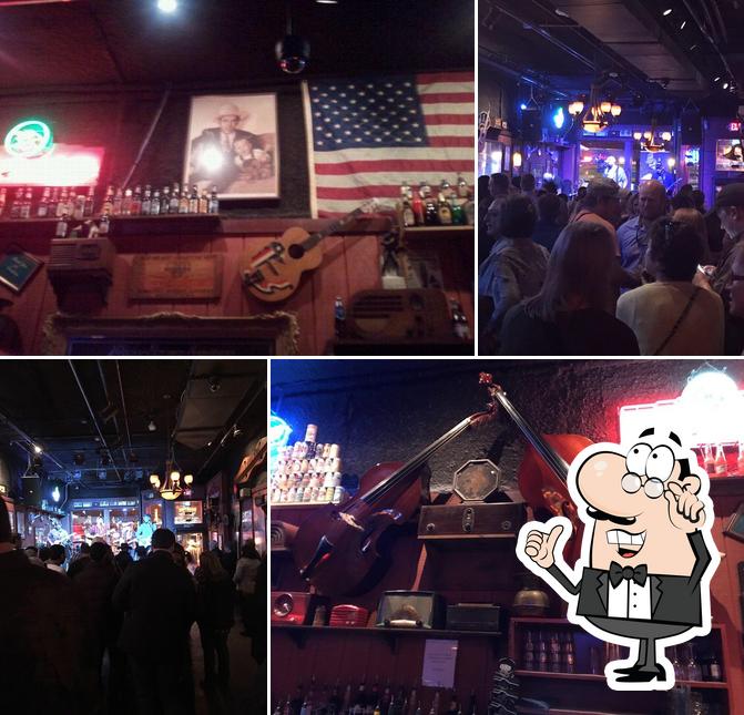 Second Fiddle, 420 Broadway in Nashville - Restaurant reviews