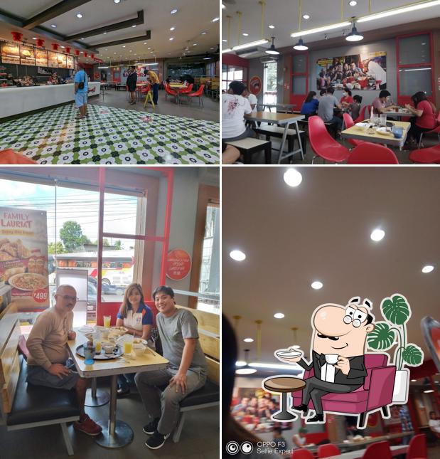 Chowking San Pablo Junction restaurant, San Pablo City, 38C4+CXF ...