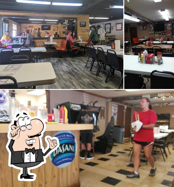 Huck's Cafe, Commerce - Restaurant menu, prices and reviews