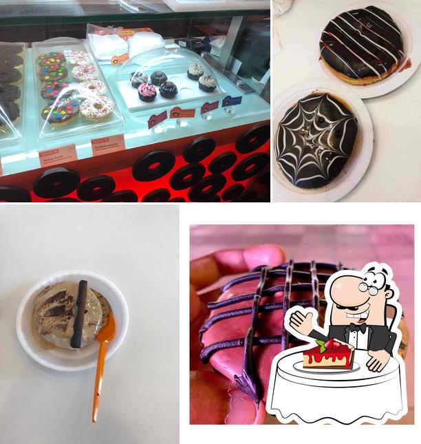 Mad Over Donuts, Mumbai, Ground Floor, Courtyard, High Street Phoenix ...
