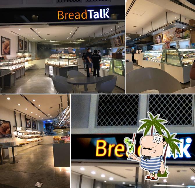 BreadTalk cafe, Makati, P1 - Restaurant menu and reviews