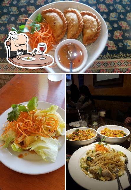 Thai Star Restaurant in Addison - Restaurant menu and reviews