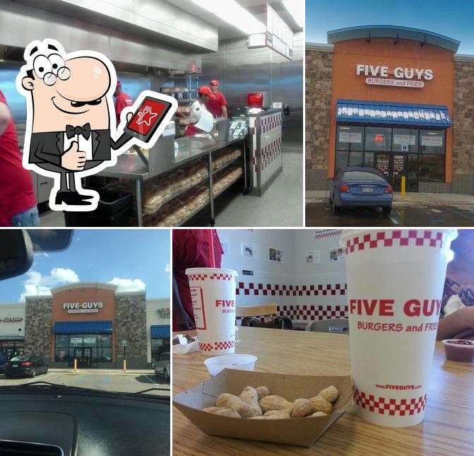 Five Guys, 29491 Plymouth Rd in Livonia - Restaurant menu and reviews