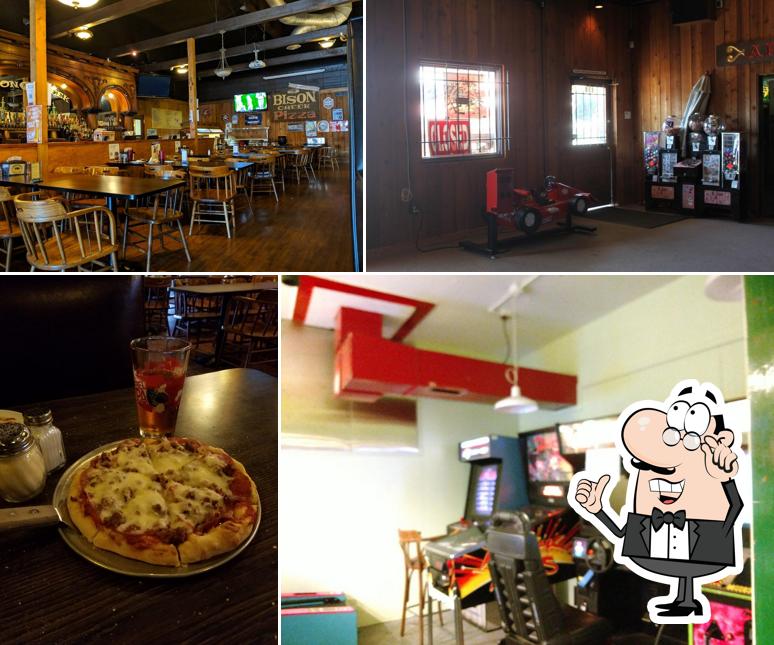 Bison Creek Pizza in Burien - Restaurant menu and reviews