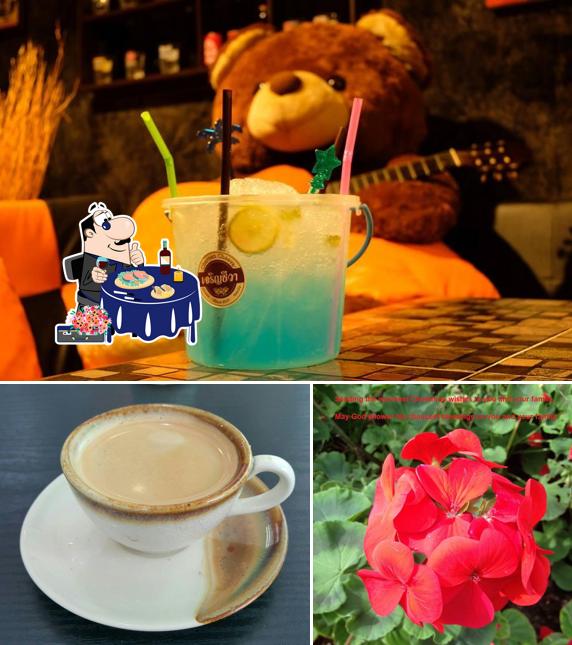 Charoen Cheeva cafe, Cho Lae