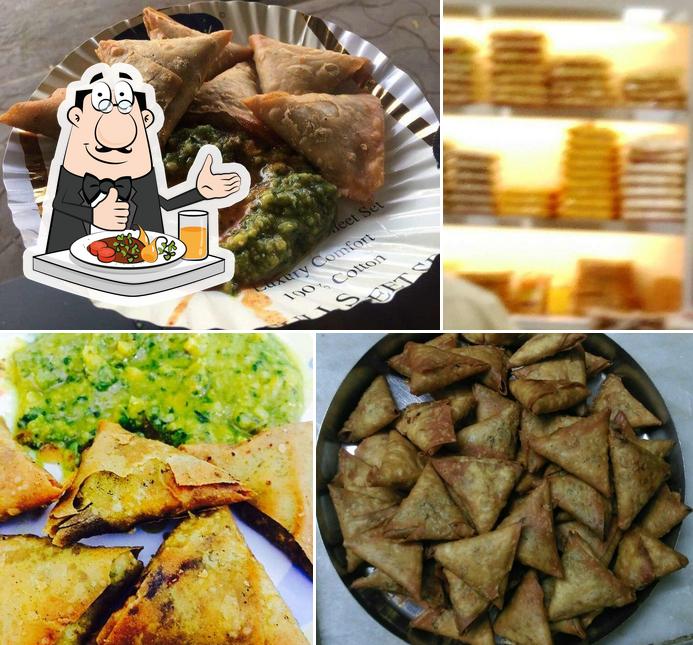 Maharaj Sandwich and Pizza, Ahmedabad, 2HWC+J23 - Restaurant reviews