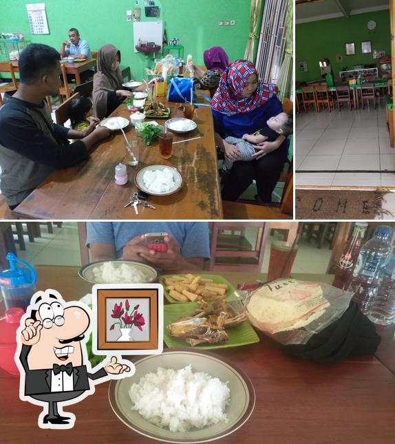 Spesial Ayam Kampung Goreng Pak Brewok, Gondoriyo - Restaurant menu ...
