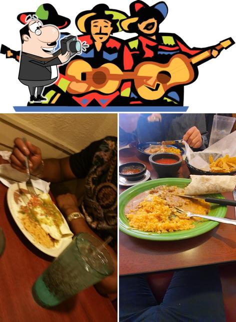 Las Lomas Restaurante Mexicano, Dyersburg - Restaurant menu, prices and ...