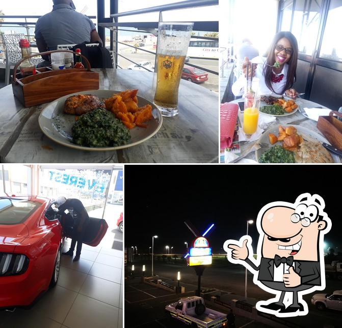 Windmill Roadhouse restaurant, East London - Restaurantspeisekarten und ...