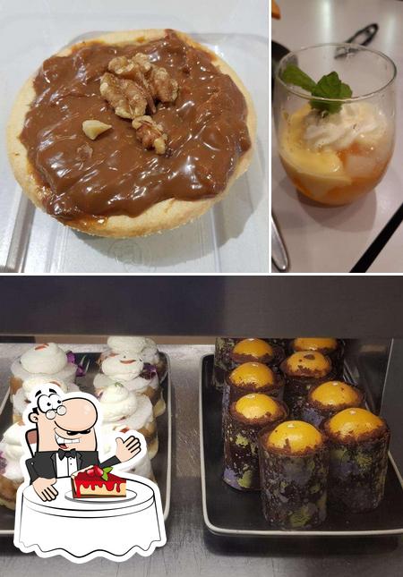 Wynnum Manly Leagues Club, 92 Wondall Rd in Manly West - Restaurant ...