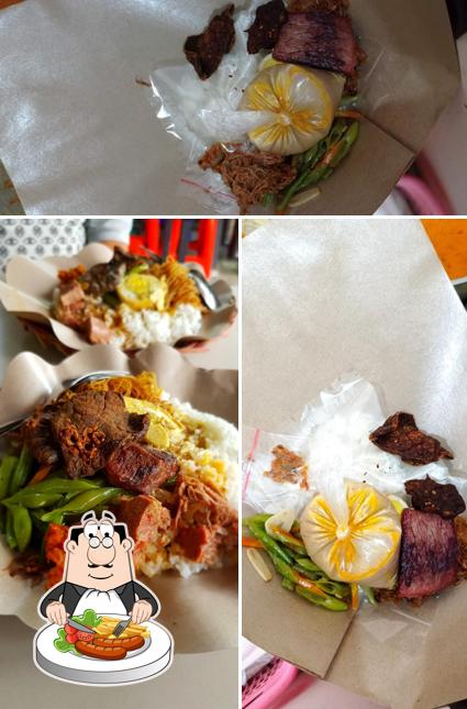 Nasi Campur Madura Khas Bangkalan ( Nasi Petis ) restaurant, Malang ...