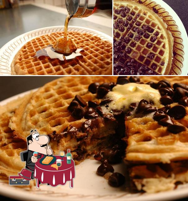 Waffle House, 2171 Windy Hill Rd SE in Smyrna
