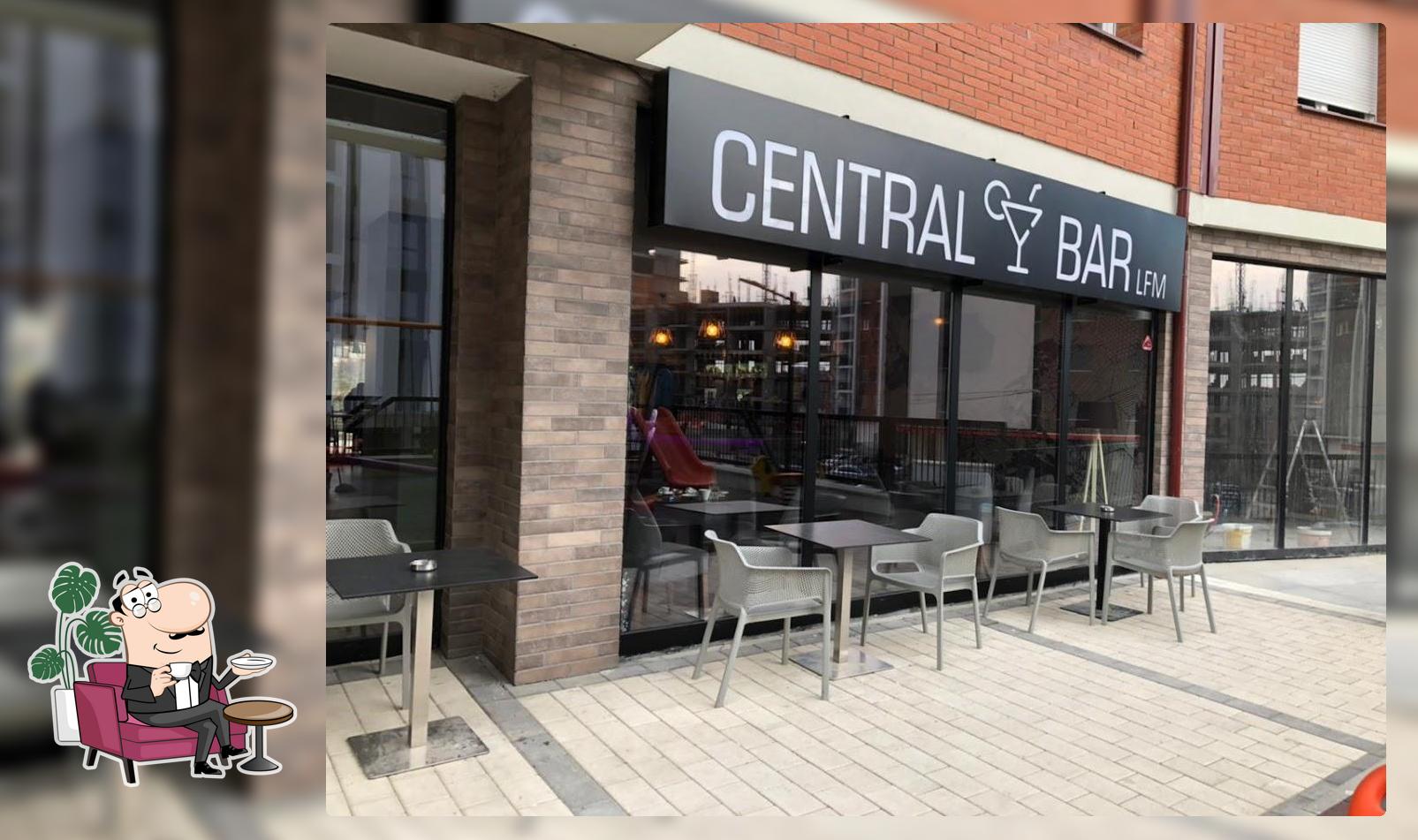 Central Bar, Priština