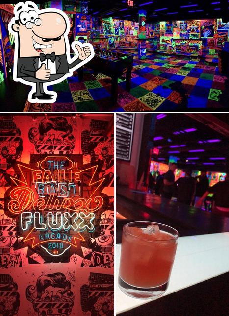 Deluxx Fluxx in Detroit - Restaurant reviews