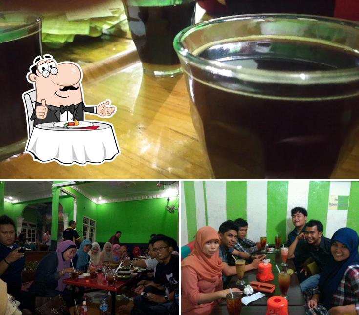 AYAM PENYET JOKO SOLO restaurant, Medan, Jl. Dr. Mansyur No.51 ...