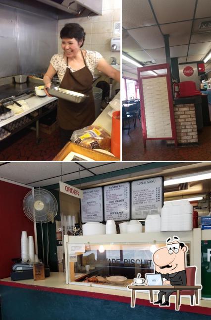 Country Junction Restaurant, Carrboro - Restaurant menu, prices and reviews