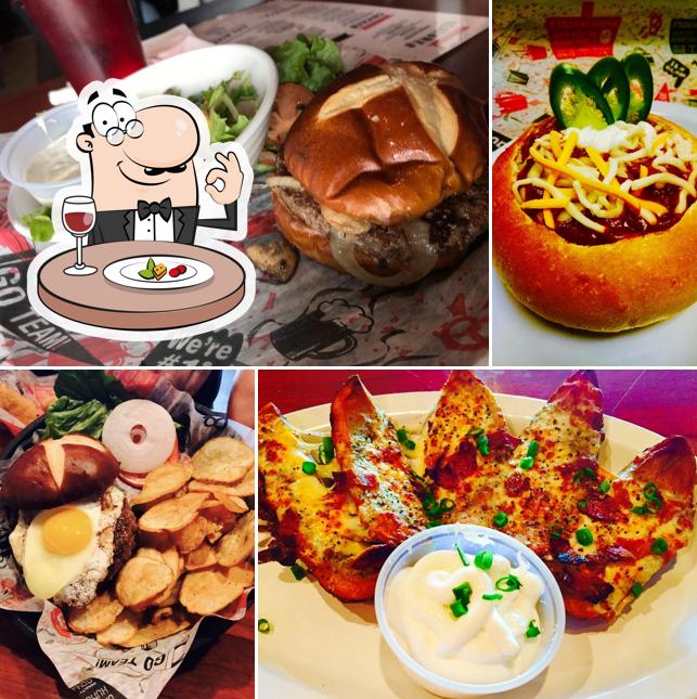 Sideliners Pub and Grill, North Prairie - Restaurant menu, prices and ...