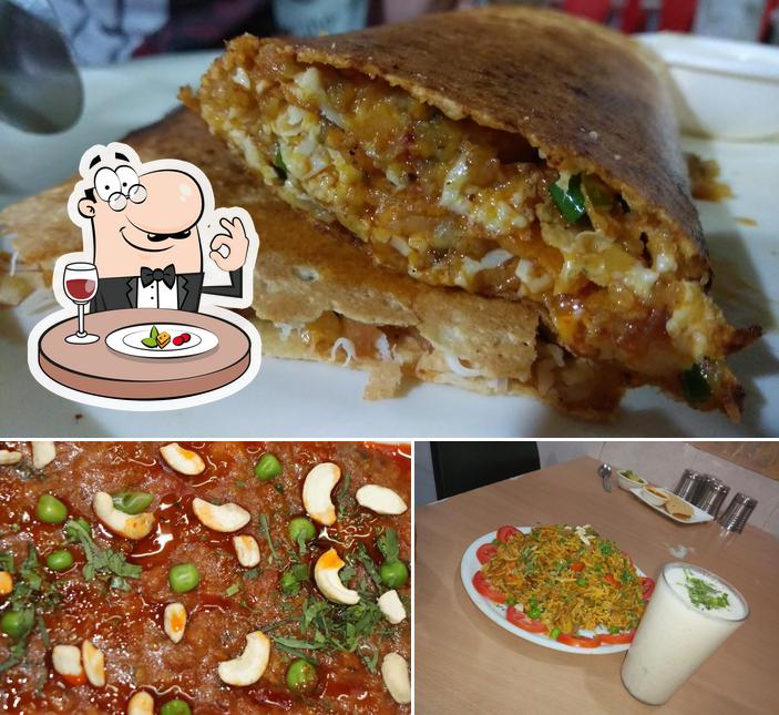 Dosa palace &green chilli bhajipav(chula dosawala), Ahmedabad ...