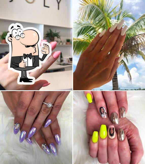 July Nail Bar in Waterloo - Restaurant menu and reviews